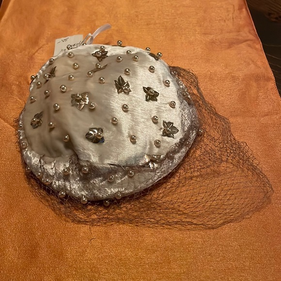 lily Edna | Accessories | Vintage Lily Edna Hat Cream Gold | Poshmark